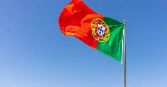 Mudança em lei beneficia brasileiros para conquista de cidadania ... Mudança em lei beneficia brasileiros para conquista de cidadania ...
