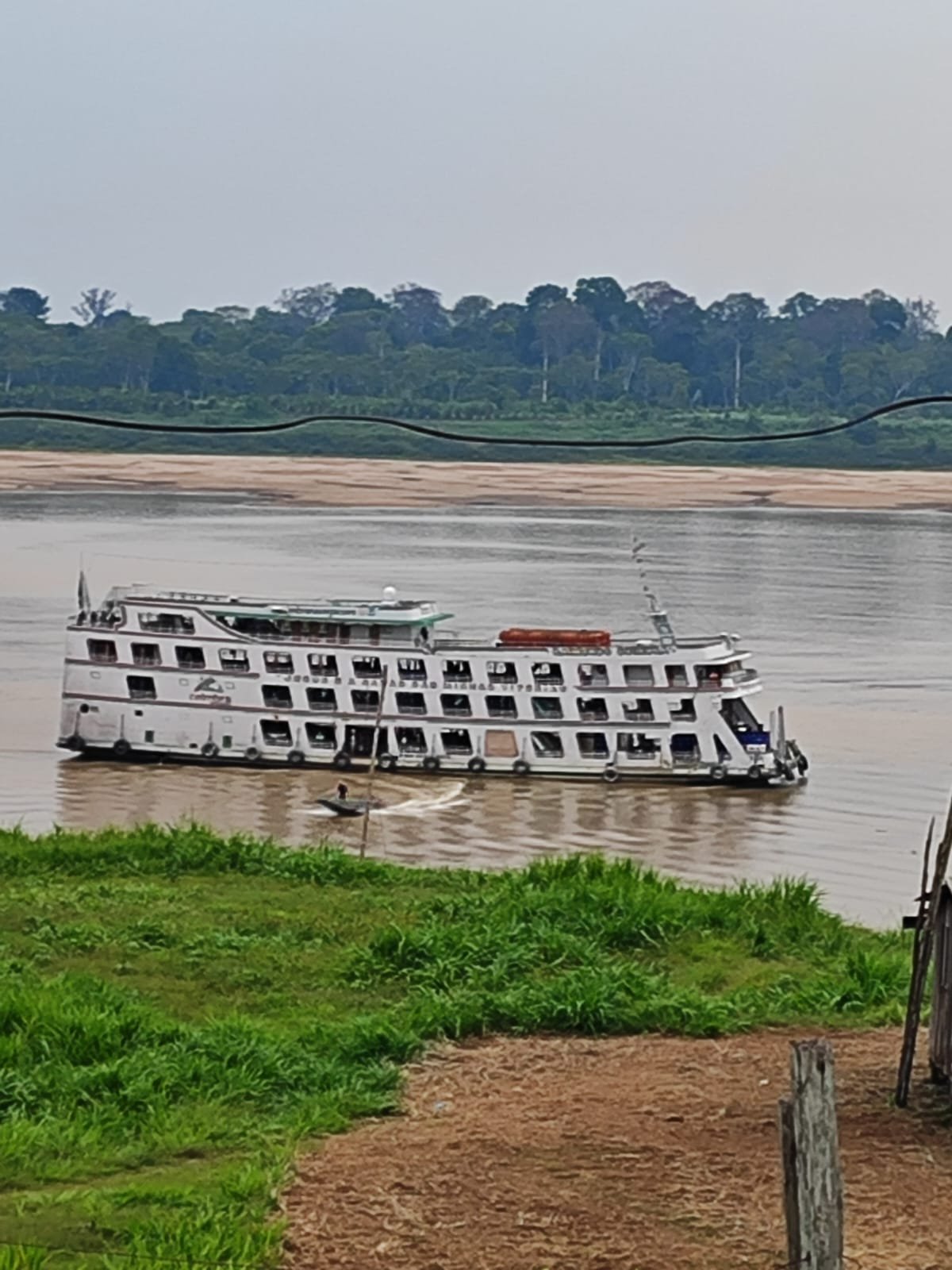 Rio Madeira, afluente do Amazonas, atinge o menor nível da história ...