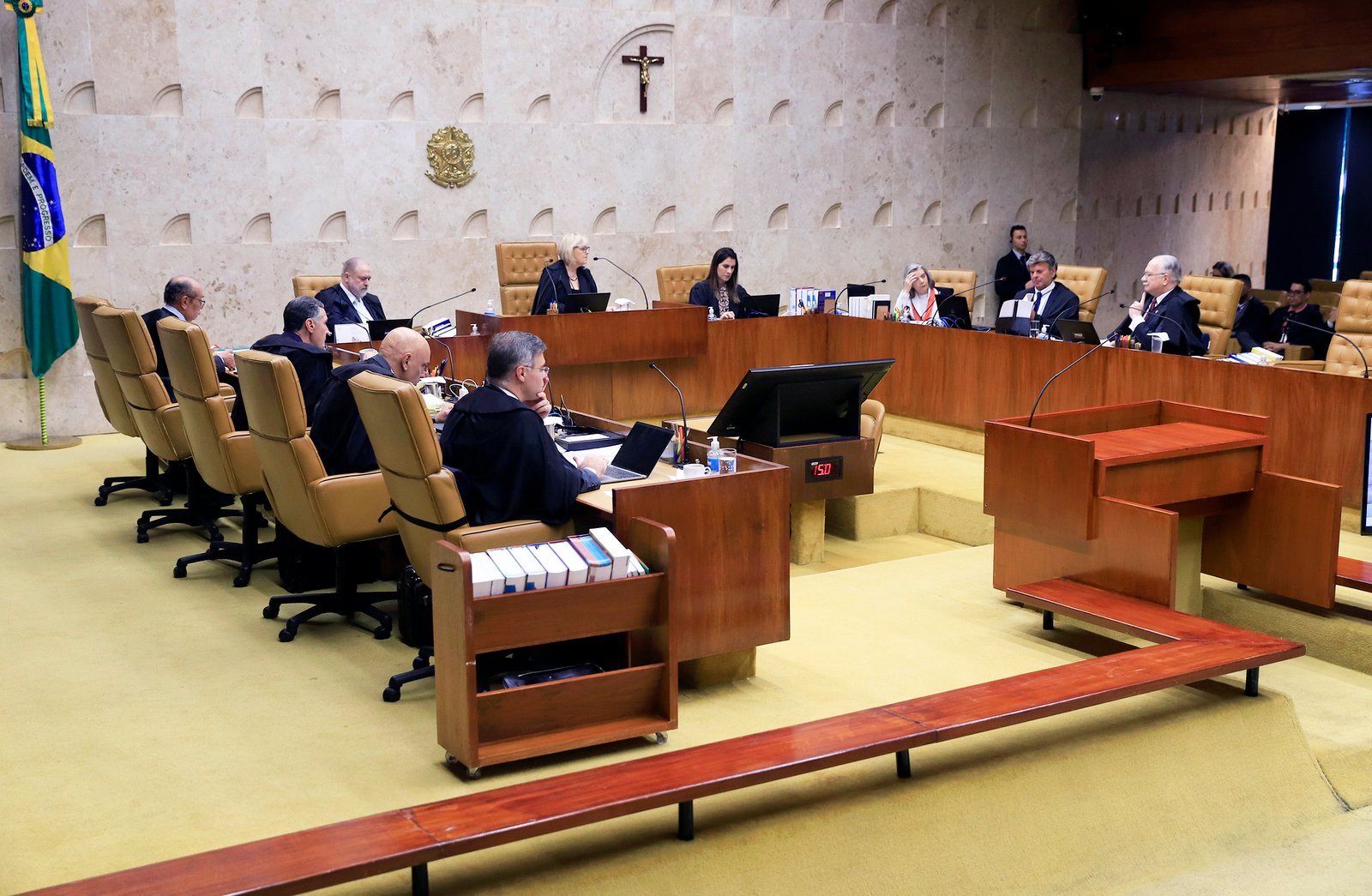 STF julga presença de símbolos religiosos em órgãos públicos - Manaustime